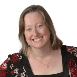 Tracy Holhut : Isenberg School of Management : UMass Amherst