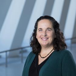 Sarah Belanger : Isenberg School of Management : UMass Amherst